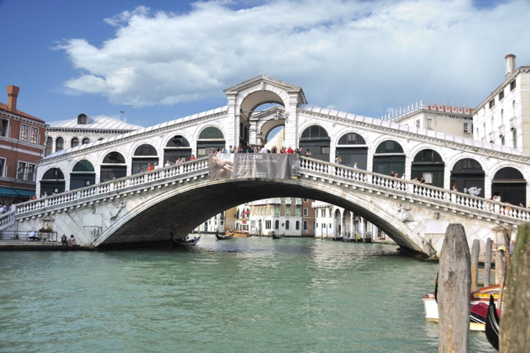 15 Most Famous Bridges Around The Globe (+Photos) - TweetonWorld